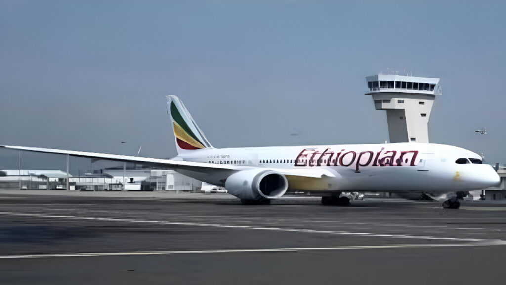 Boeing 787 Makes Emergency Landing After Depressurization Incident